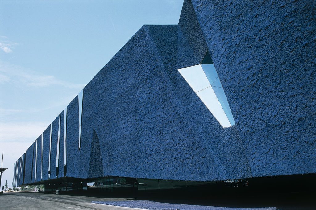 17 Facade Building Types to Achieve Multiple Building Aesthics