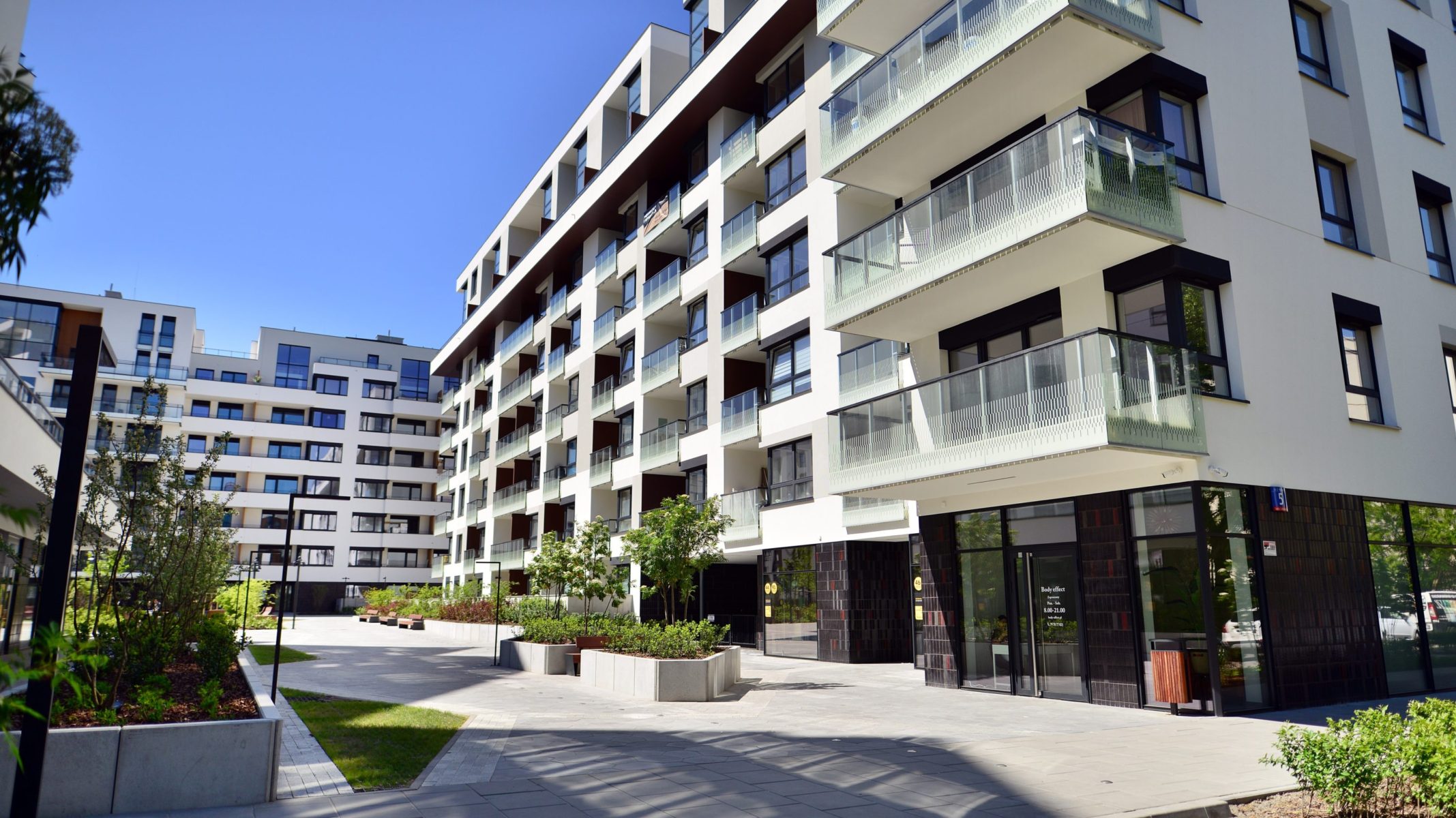 EIFS Systems: Drainable Exterior Insulation Finish System - Sto Corp.